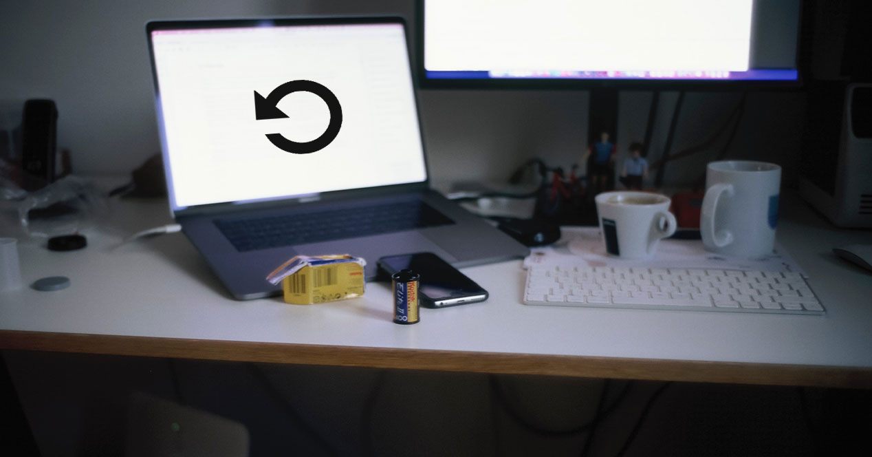 Cómo girar y rotar la pantalla en Windows 10 | Finetwork